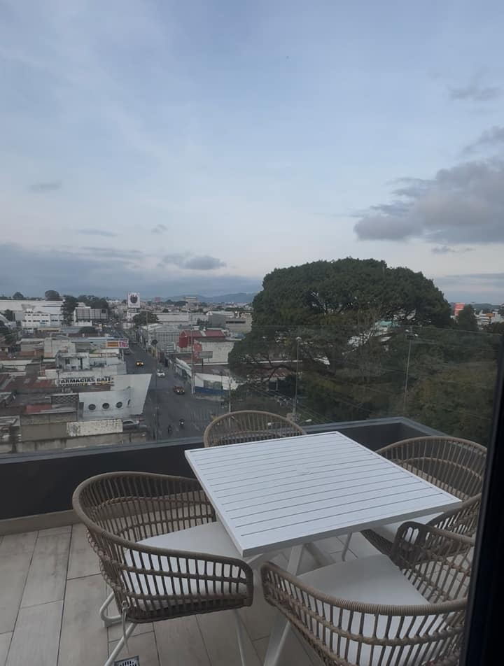 Explanada 5, Luces Campero, Rooftop 360, Jacuzzi - Guatemala City