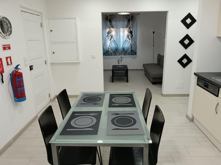 A 10 Minutos Do 
Aeroporto, Até 6 Pessoas, Wi-fi - Alverca do Ribatejo