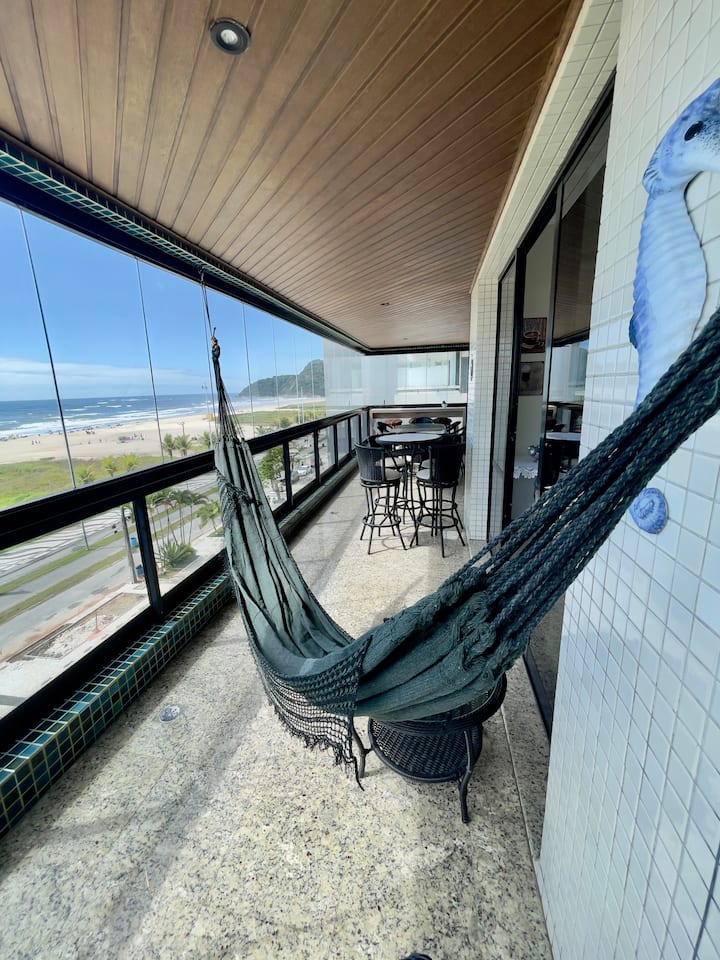 Luxo Frente-mar Caioba•4 Quartos•2 Vagas Garagem. - Matinhos