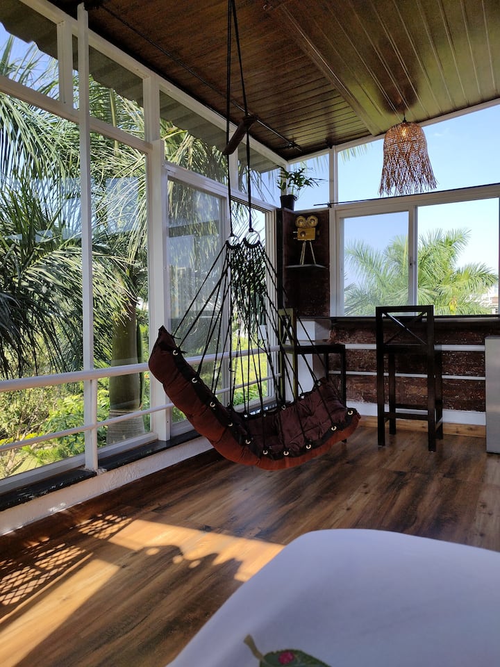 Glass Room, Resort Like Homestay In Upper Kharadi - Pune