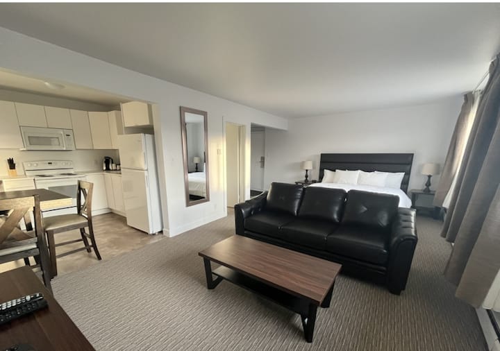 Private Apartment Suite - New Renovations - Prince George