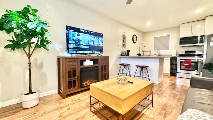Modern Guest House With Garden & In-unit Laundry - San Jose, CA