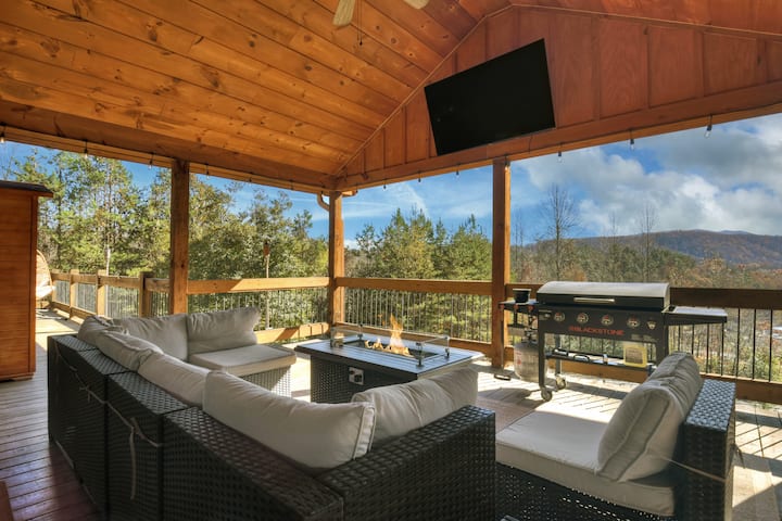 New Sauna +Hot Tub + Pizza Oven + Fire Pit + Views - Blue Ridge, GA