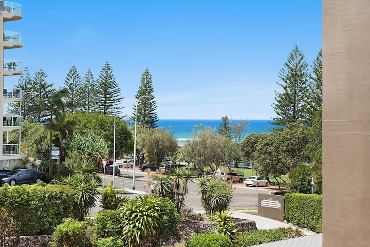 2 Bedroom Ground Floor Apartment - Partial Views - Caloundra
