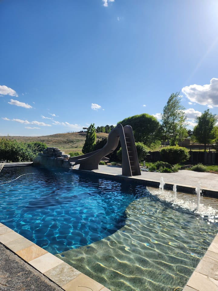 Heated Barn With Fully Stocked Lake ! - Fort Morgan, CO