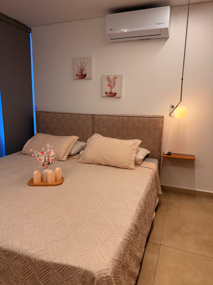Top Laureles Loft | Superhost Guest Favorite - Medellín