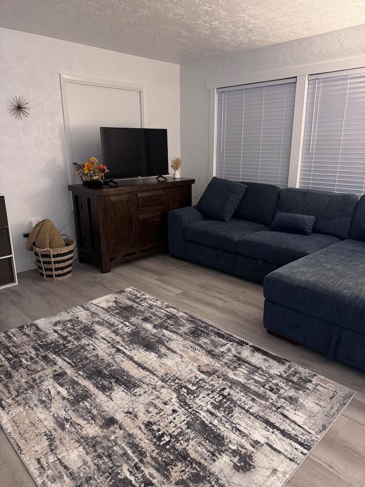 The Home Tell Palace - Yakima, WA