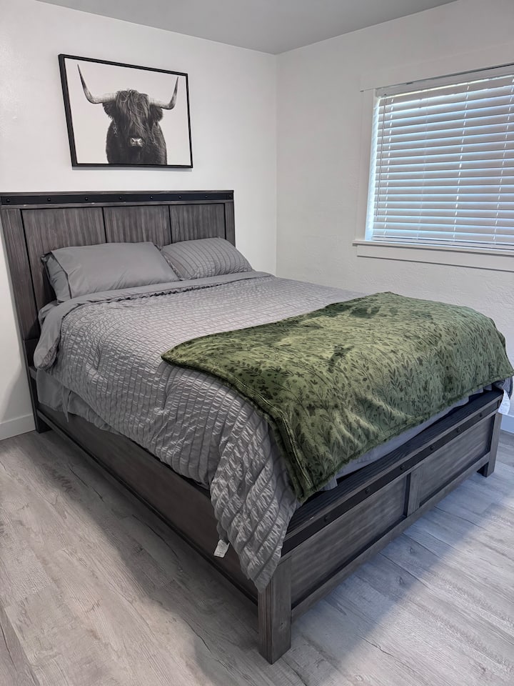 The Home Tell Palace - Yakima, WA