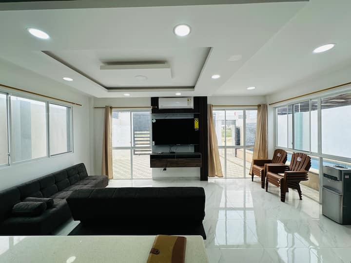 Tu Refugio Moderno Con Piscina Privada En Salinas - Salinas