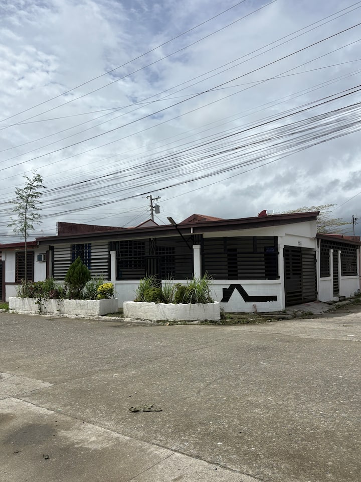 Dj’s Transient House A - Iloilo City