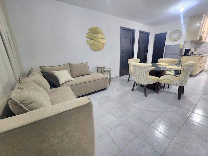 Depa Moderno | Cerca Zonas Claves | Ideal Para 2. - Torreón