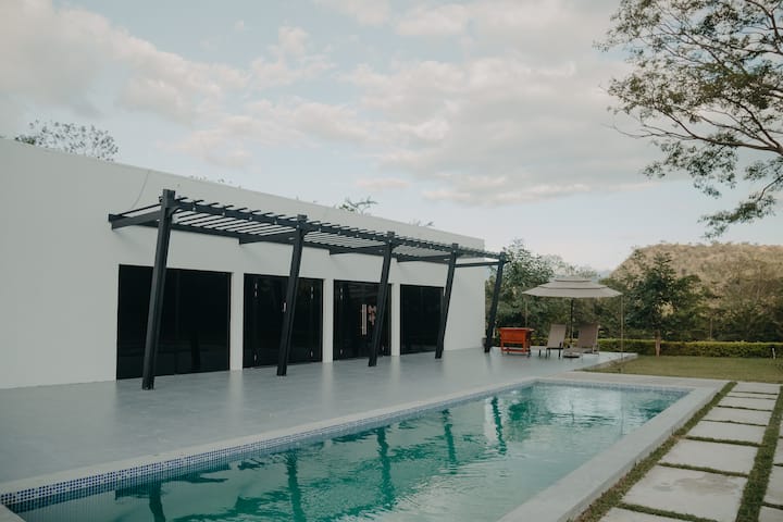 Villa Bourbon - El Salvador