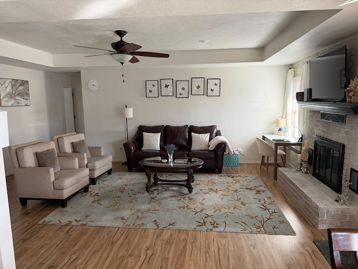 Quiet Retreat Near Cox & Mercy Hospital - Springfield, MO