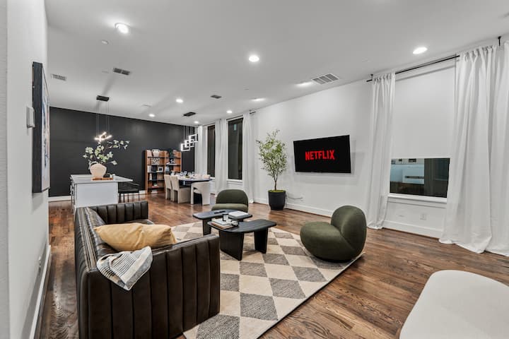 New Luxury Dallas Skyline Rooftop+minigolf+firepit - Dallas, TX