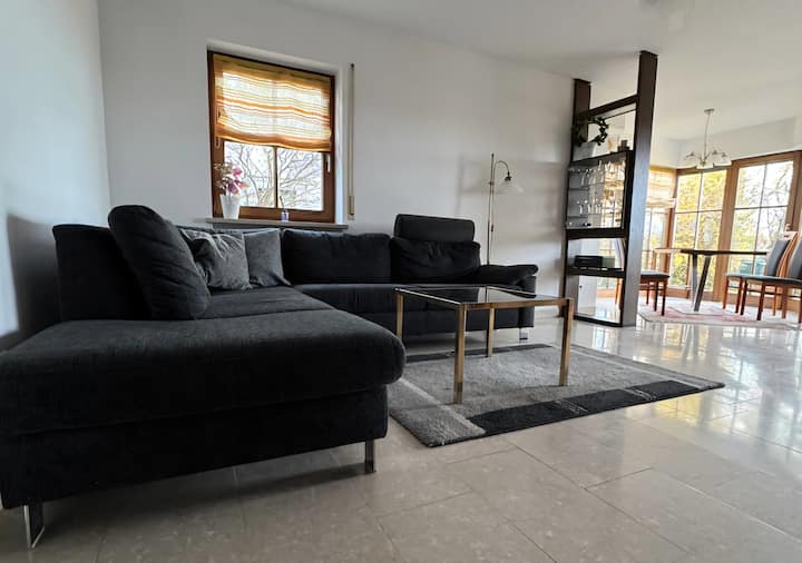 2 Zimmer Wohnung, Garten In Aschheim, Messenähe - Feldkirchen