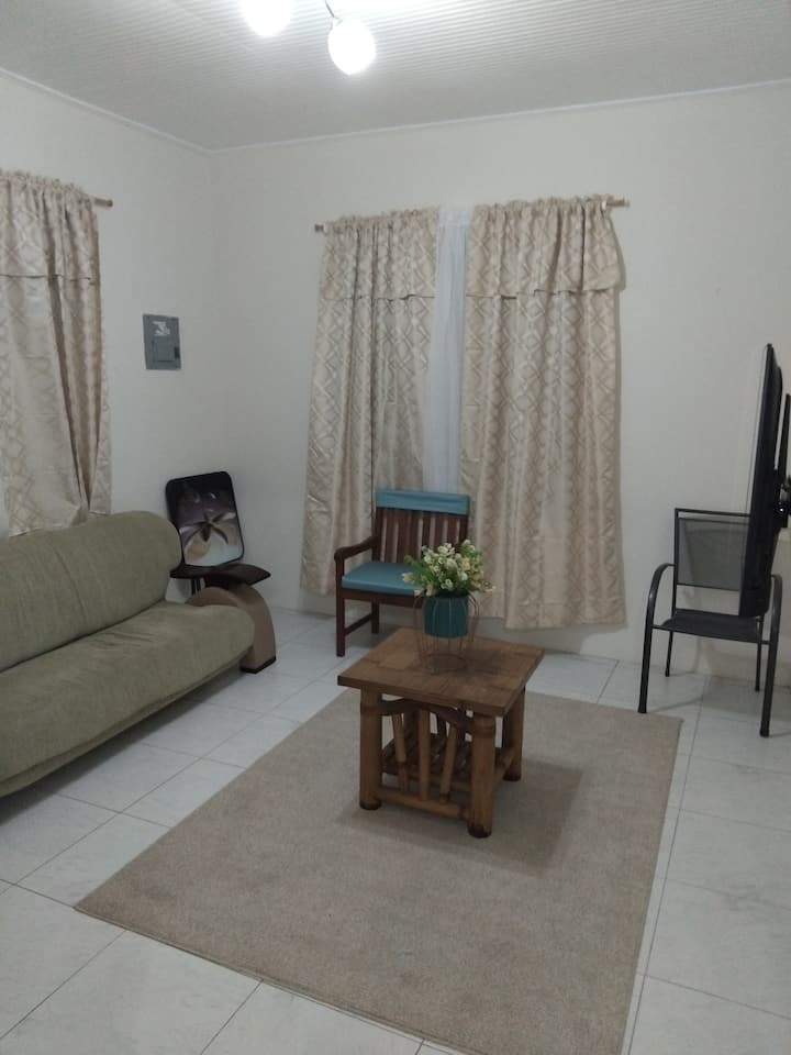 Dover Beach Bungalow - Worthing