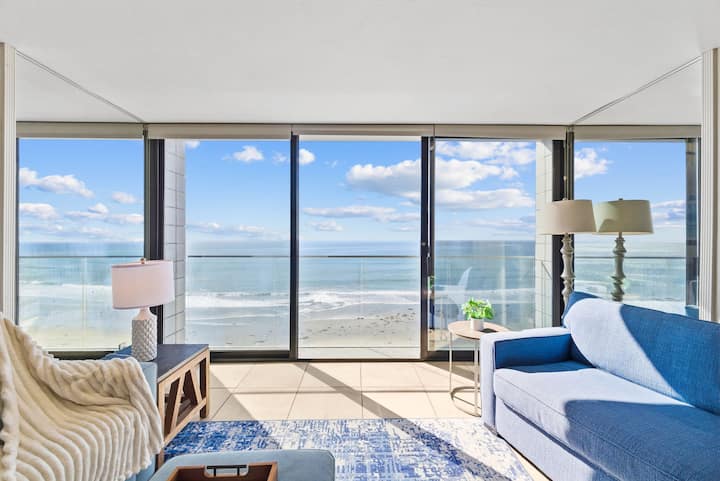 Oceanfront High-rise Luxe | Steps To Pacific Beach - San Diego