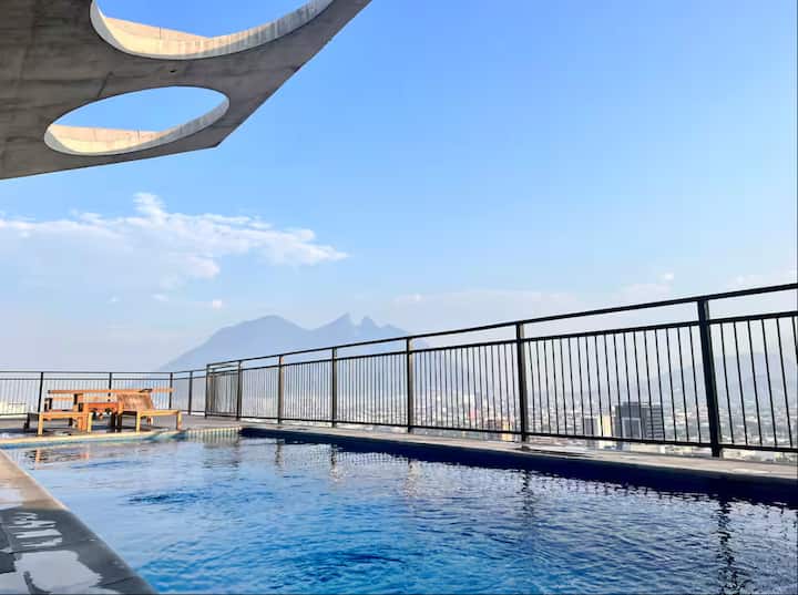 King Size Bed Apartment - Monterrey