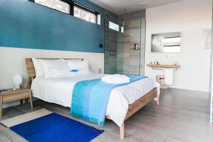 Water Room At Twelve Senses Retreat Encinitas - Encinitas, CA