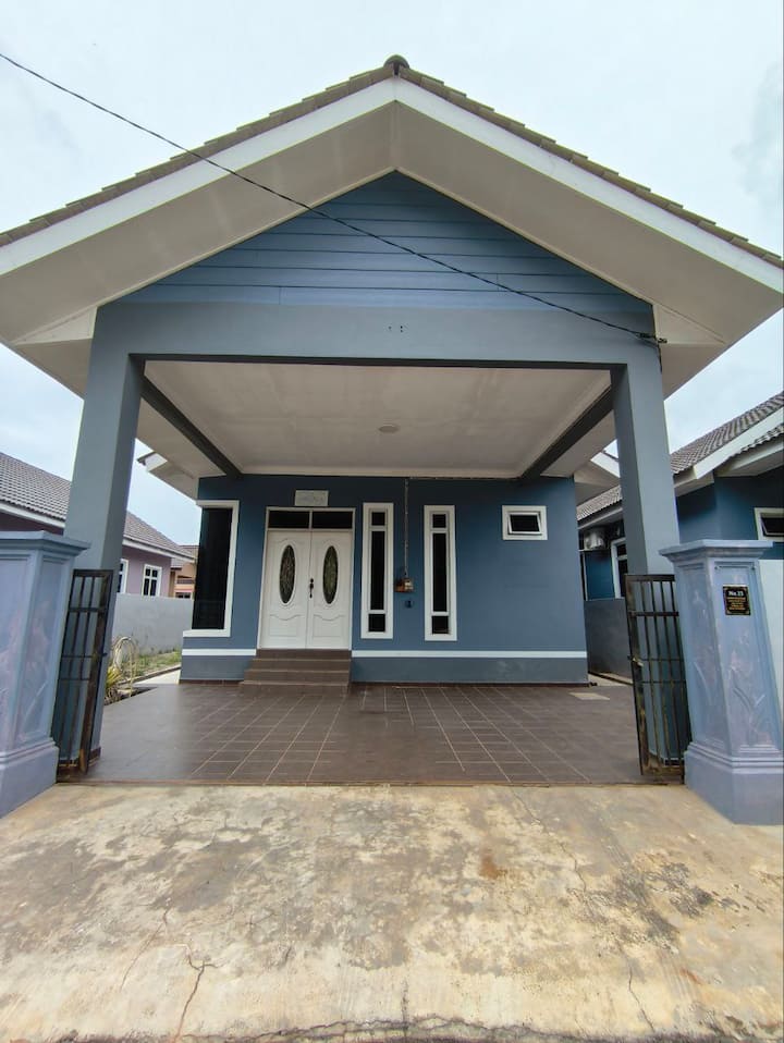 Casa Faina Homestay Besut - Kampung Raja