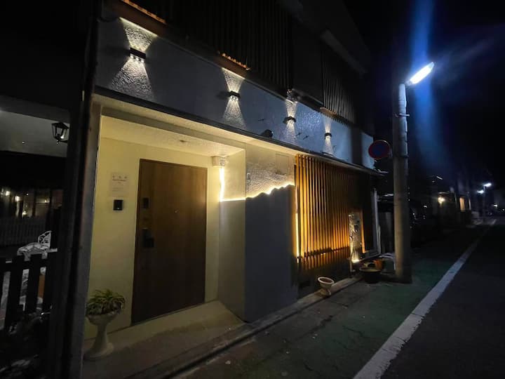 日光隅101/整套房子两层/3间卧室/6张床/最多8人/成田机场直达/车站6分/晴空塔28分 - Urayasu