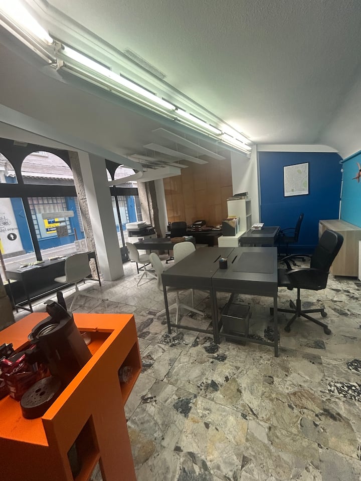 Bureau Très Bien Placé Proche Place Du Peuple - Saint-Étienne