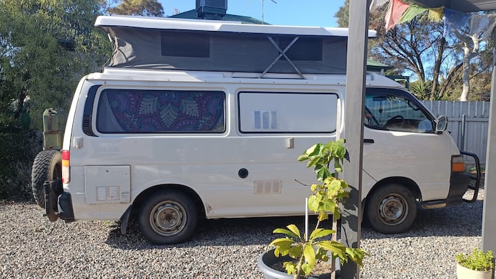 Cute And Romantic Stay In Campervan Near The Beach - Aldinga
