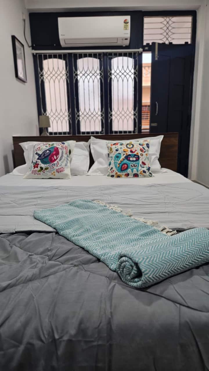 Safe Cozy Family Haven: Clean And Central (1st Fl) - Puducherry