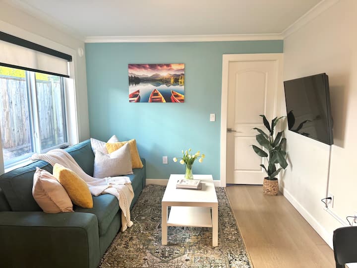 Cozy 2bd, Nvan Suite, 2 Min From Grouse Mt - 노스밴쿠버