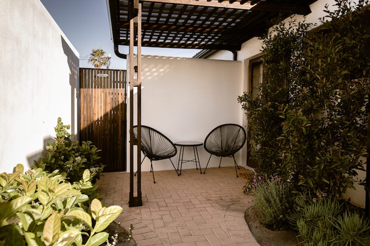 Room 1: Penguin @ Inn Hermanus - Hermanus