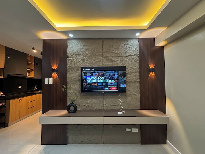 Spacious 2br Condo For 8 At Urban Deca Banilad - Cebu City