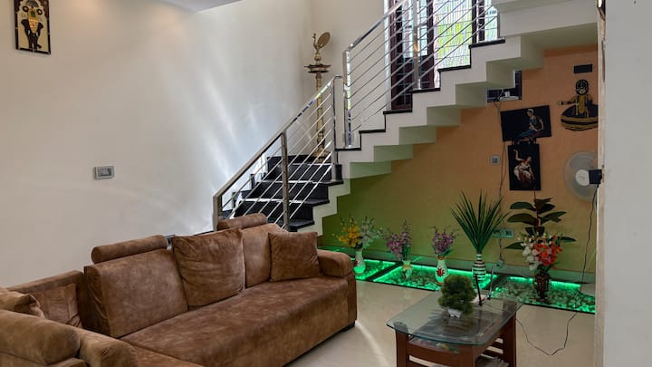 3bhk Radhas Residence Inn, Near Alappuzha Beach - Alappuzha