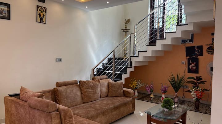 Spacious Home In Alappuzha - Alappuzha