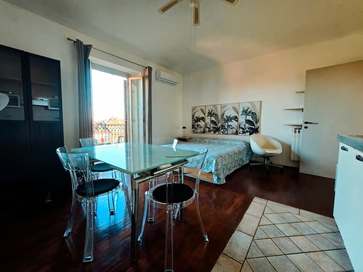 Elegante Alloggio Nel Centro Storico - Piedmont