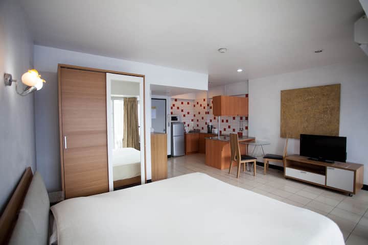 40 Sqm Modern Apt With Fully Fitted Kitchen Island - Chiang Mai, Thailand