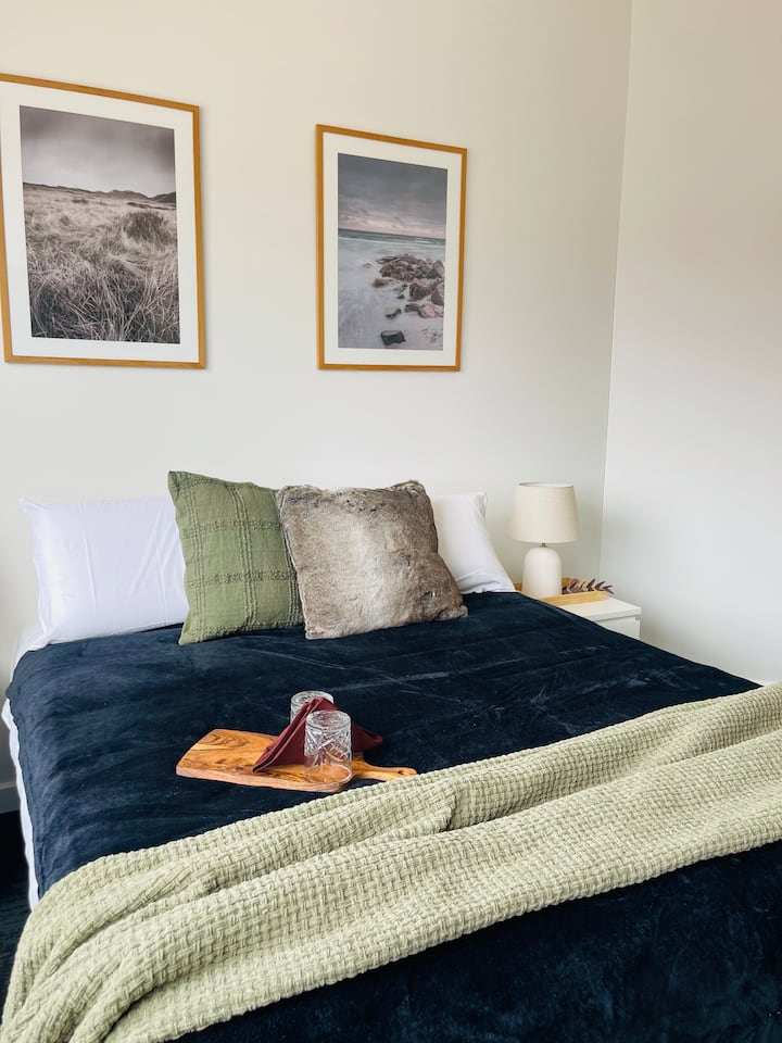 The Riverbank Suite 2 Newest Central Accomodation - Collie