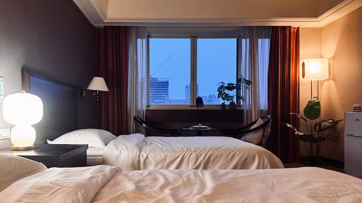 The Dome Taipei|小巨蛋第一排|高樓夜景|雙床房浴缸|三地鐵五分鐘|歡迎長住 優惠可談 - Beitou District