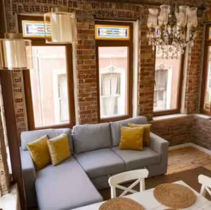 Kirman 2 / 2 - Istanbul