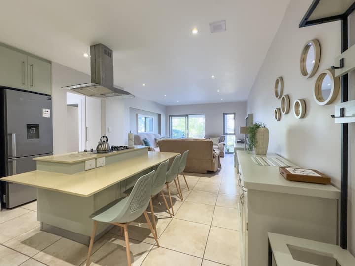 Escape And Relax At Thulana Bliss Apartment - Keurboomstrand