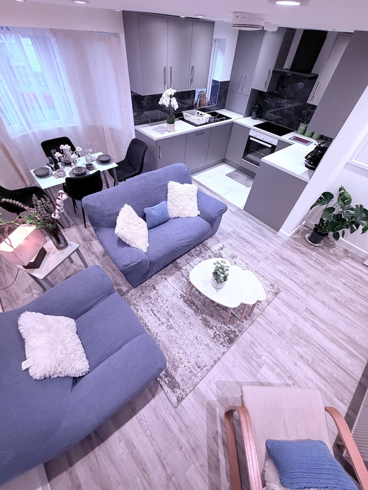 Bright Modern Apartment - Harborne - Birmingham 