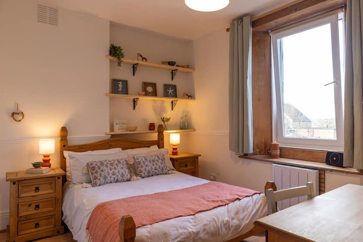 Hallbank Hideout - Alnmouth