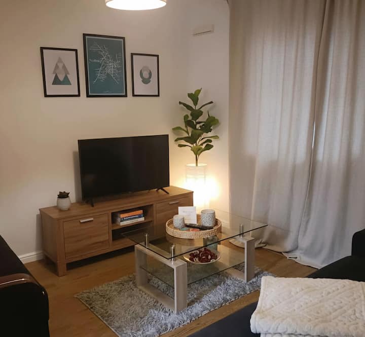 Modern Two Bedroom Apartment - Northampton