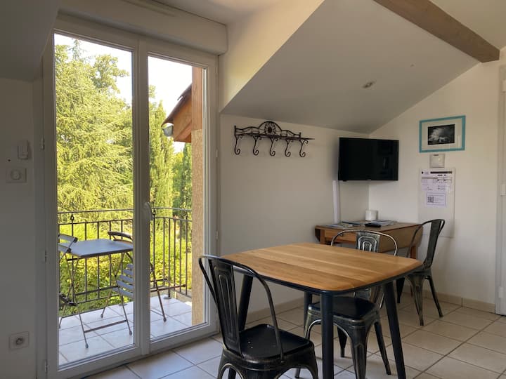 Appartement Colibri - Un Nid Entre Ciel Et Terre - Lagnieu