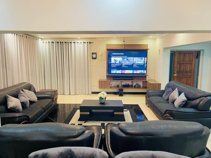 Rosedeane Bnb - ハラレ