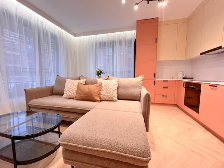 Gdańsk Shipyard & Foodhall | Parking | Doki B56 - Gdańsk