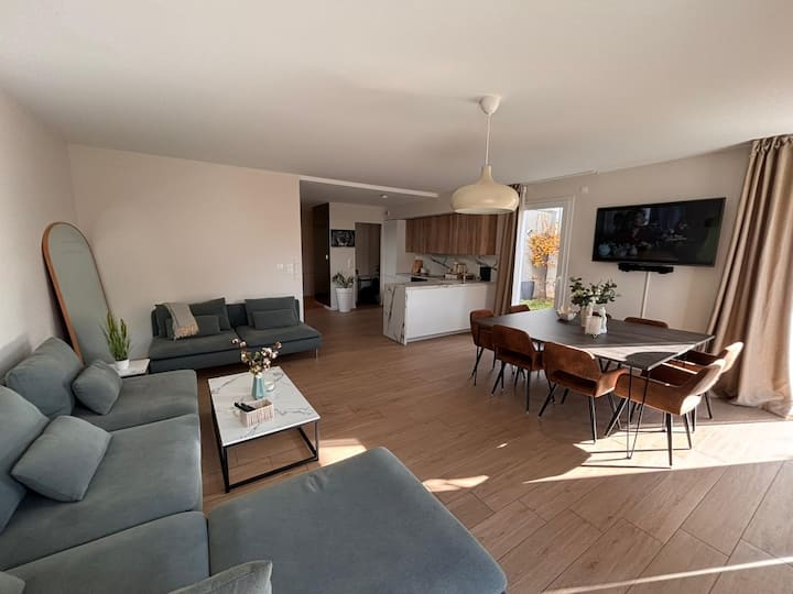 Maison 3 Chambres - Chaleureuse à Illzach - Mulhouse