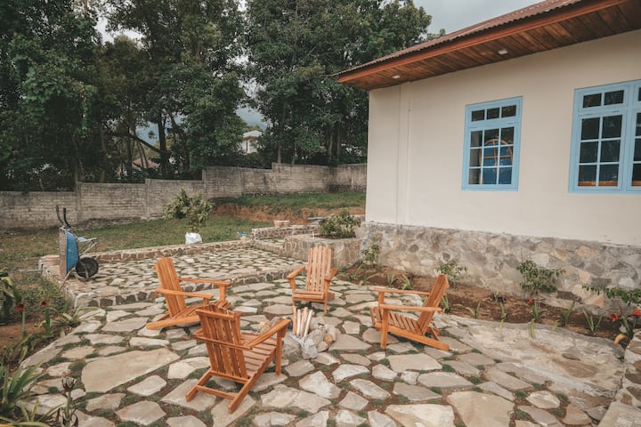 Whole Guesthouse With Fireplace In Ruteng - East Nusa Tenggara