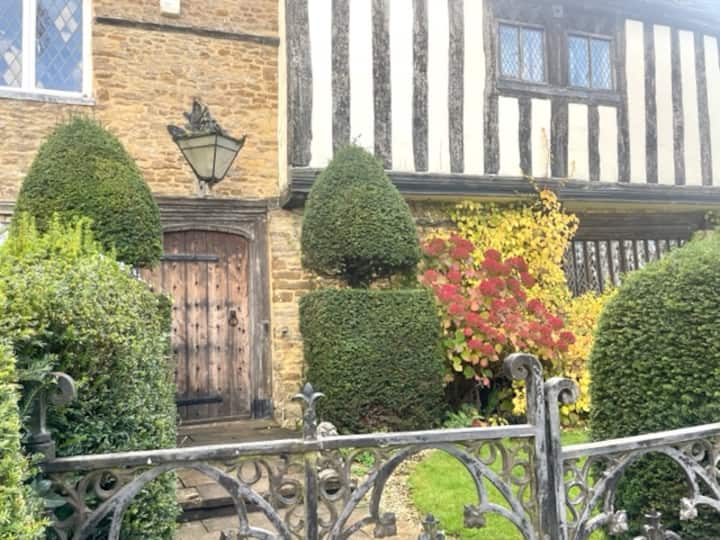 Historic Cotswold Country House With Pool & Sauna - Banbury