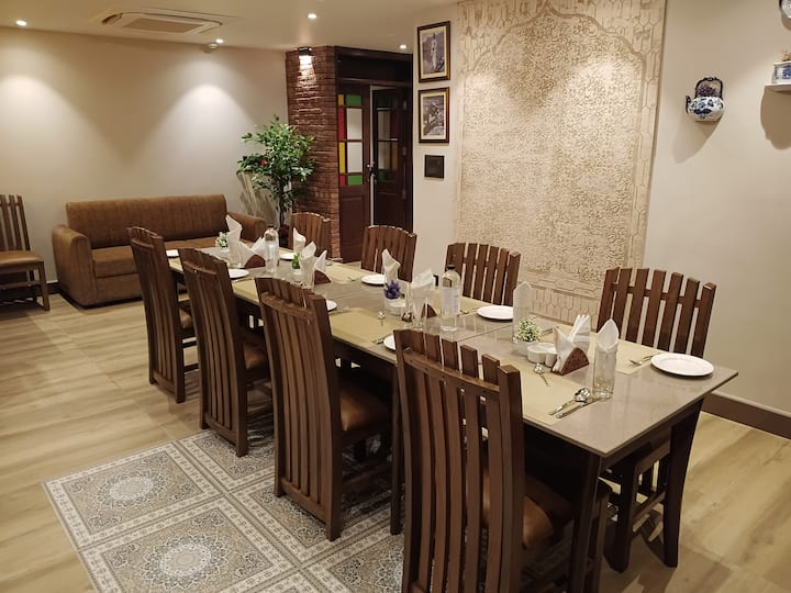 Golden Nest - Premium Apartment| 4bhk - Srinagar