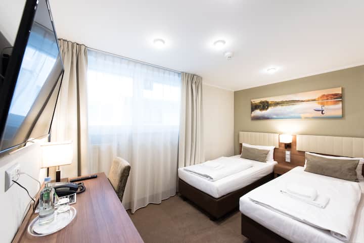 Zweibettzimmer Standard - Frankfurt City - Frankfurt